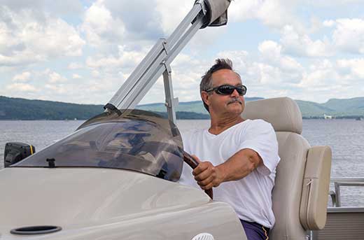 11 Ways to Speed Up a Slow Pontoon Boat – Better Boat